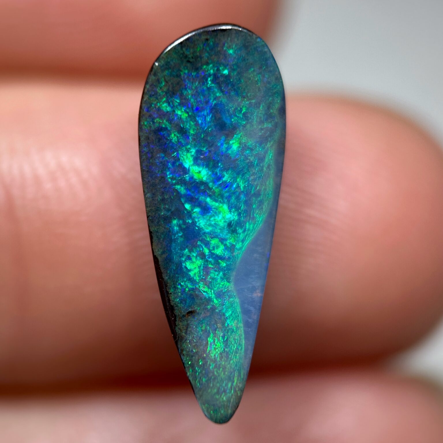 Australian Boulder Opal Miners & Cutter - SIGNATURE OPAL