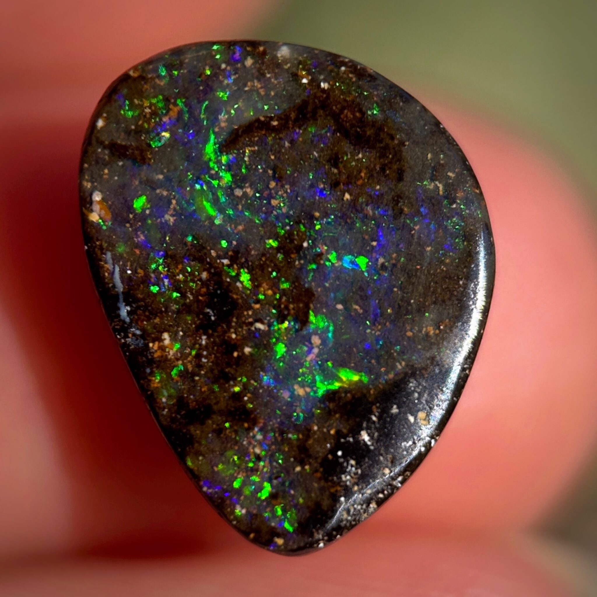 Australian Boulder Opal Miners & Cutter - SIGNATURE OPAL
