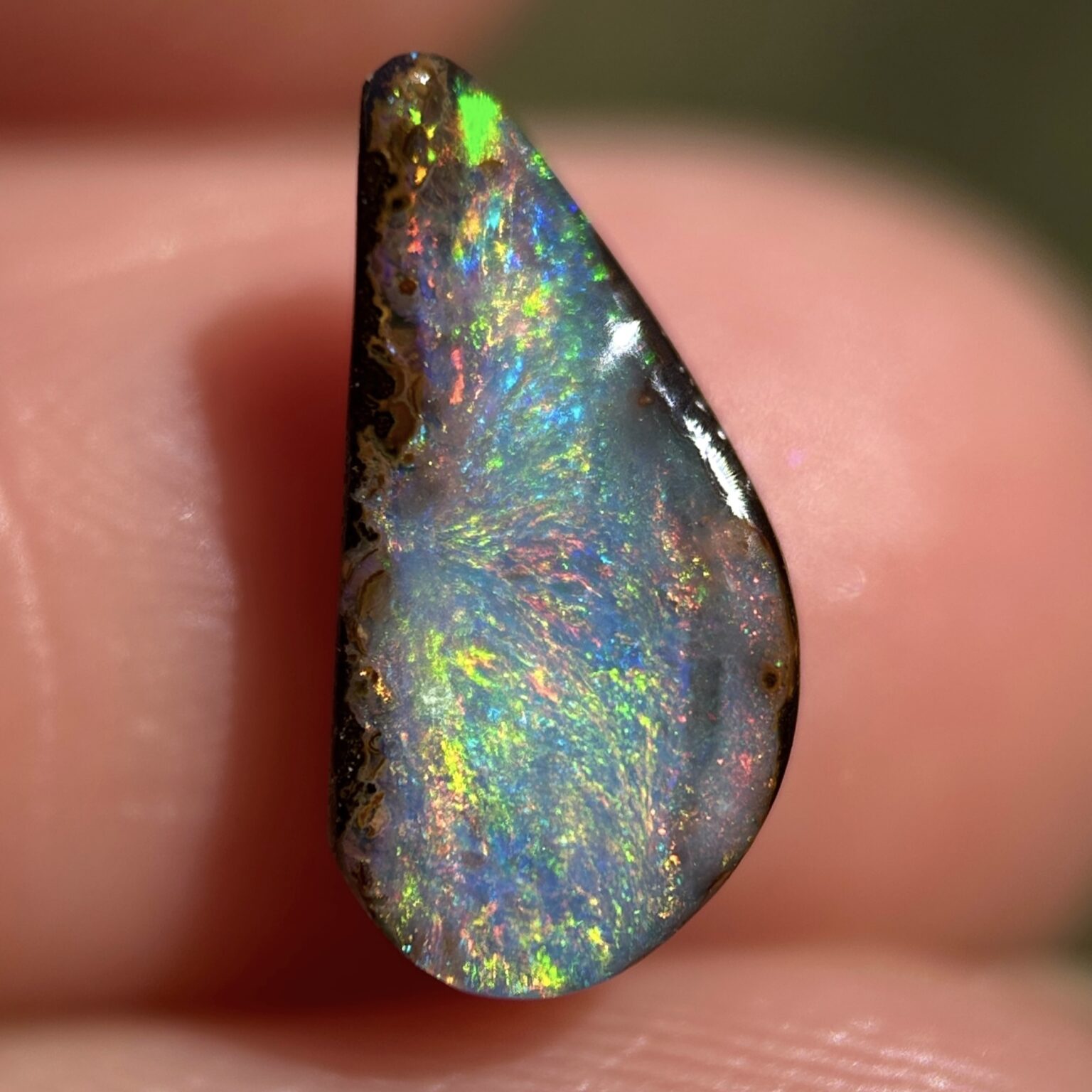 Australian Boulder Opal Miners & Cutter - SIGNATURE OPAL