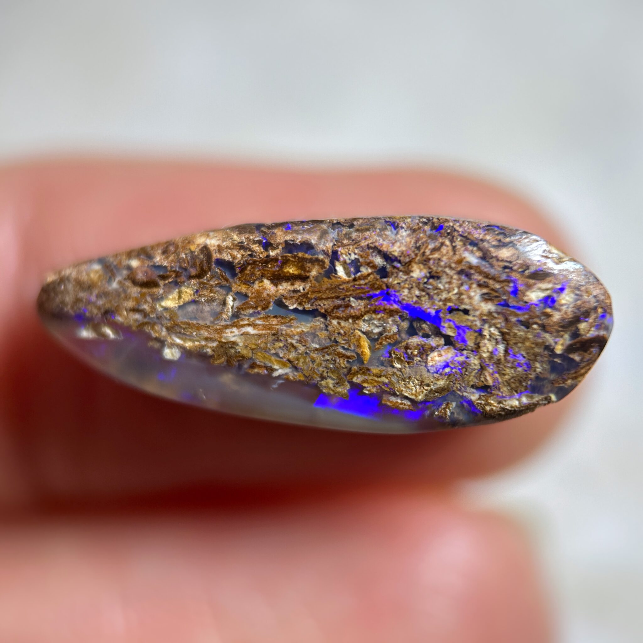 Australian Boulder Opal Miners & Cutter - SIGNATURE OPAL