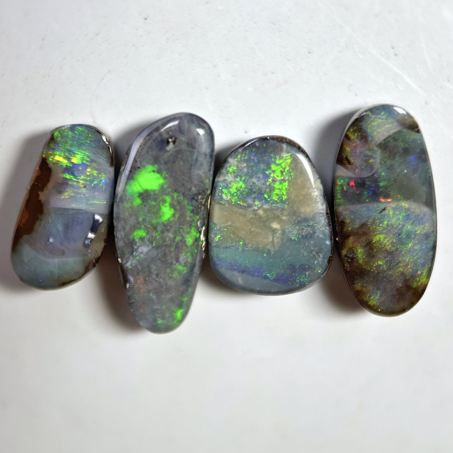 Australian Boulder Opal Miners & Cutter - SIGNATURE OPAL