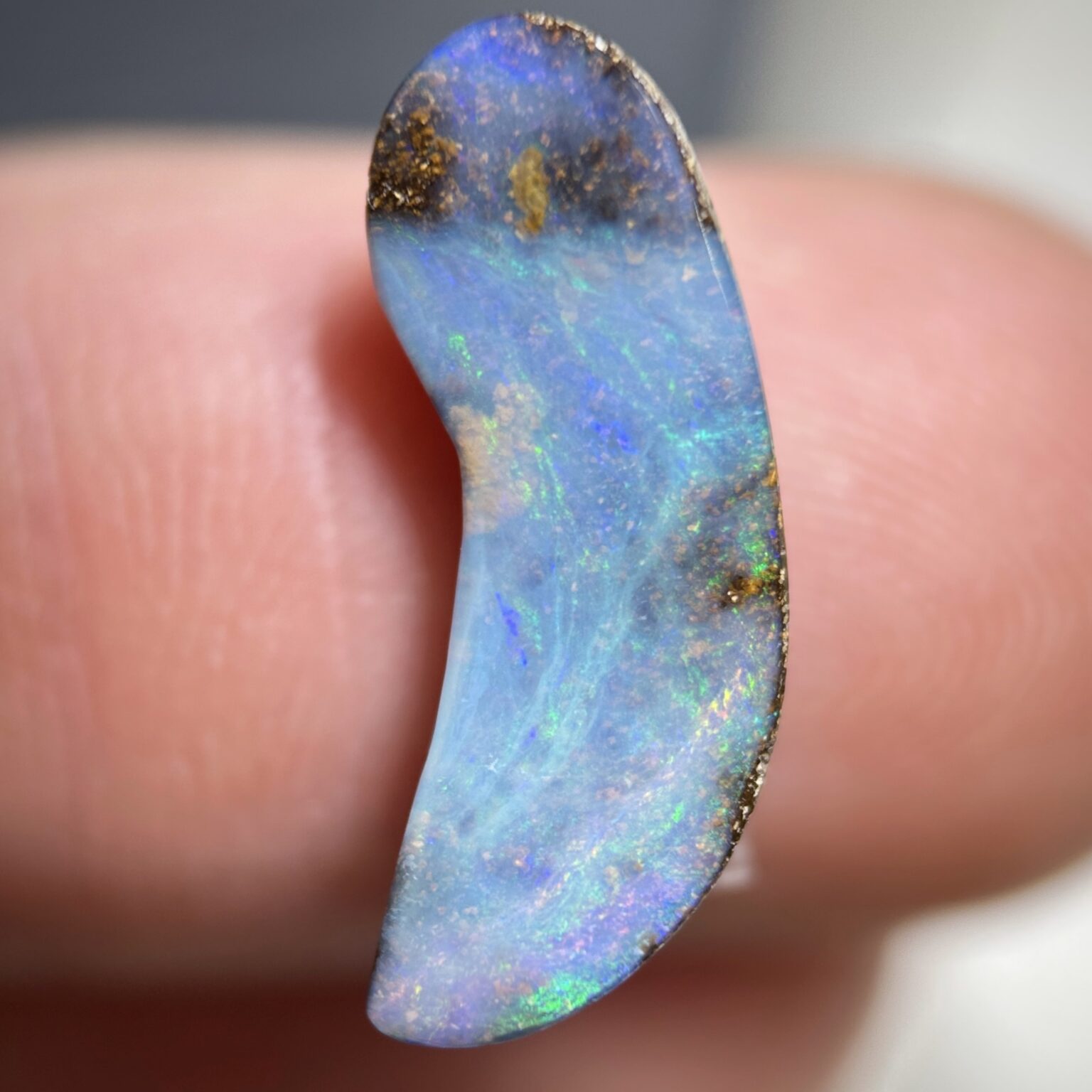 Australian Boulder Opal Miners & Cutter - SIGNATURE OPAL